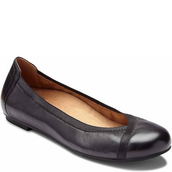 Vionic | Shoes | New Vionic Spark Carol Sandals In Black | Poshmark